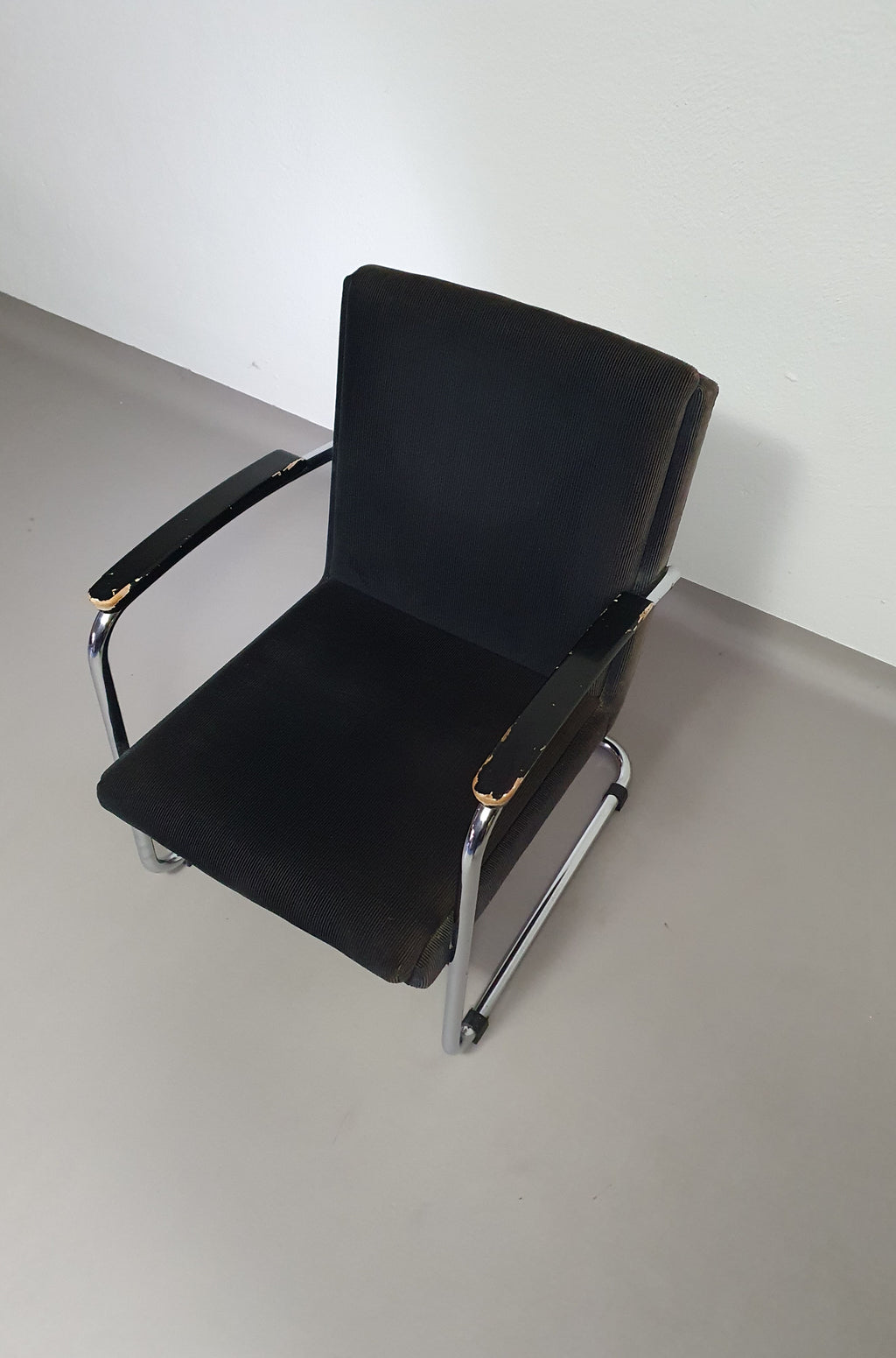 Tubular frame arm chair. With corduroy fabric. Fana Metaal Rotterdam ...