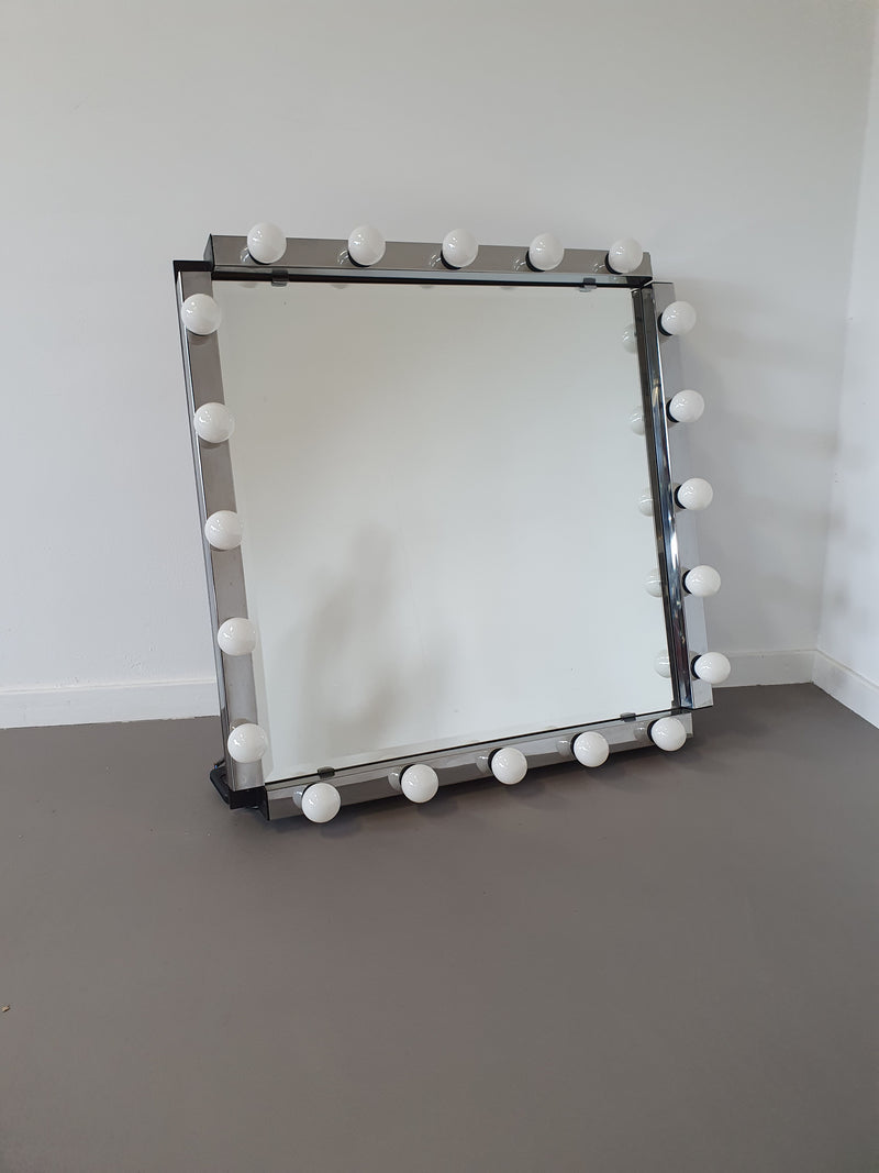 Theatre mirror 70 x 70 x 15cm – Logohuman