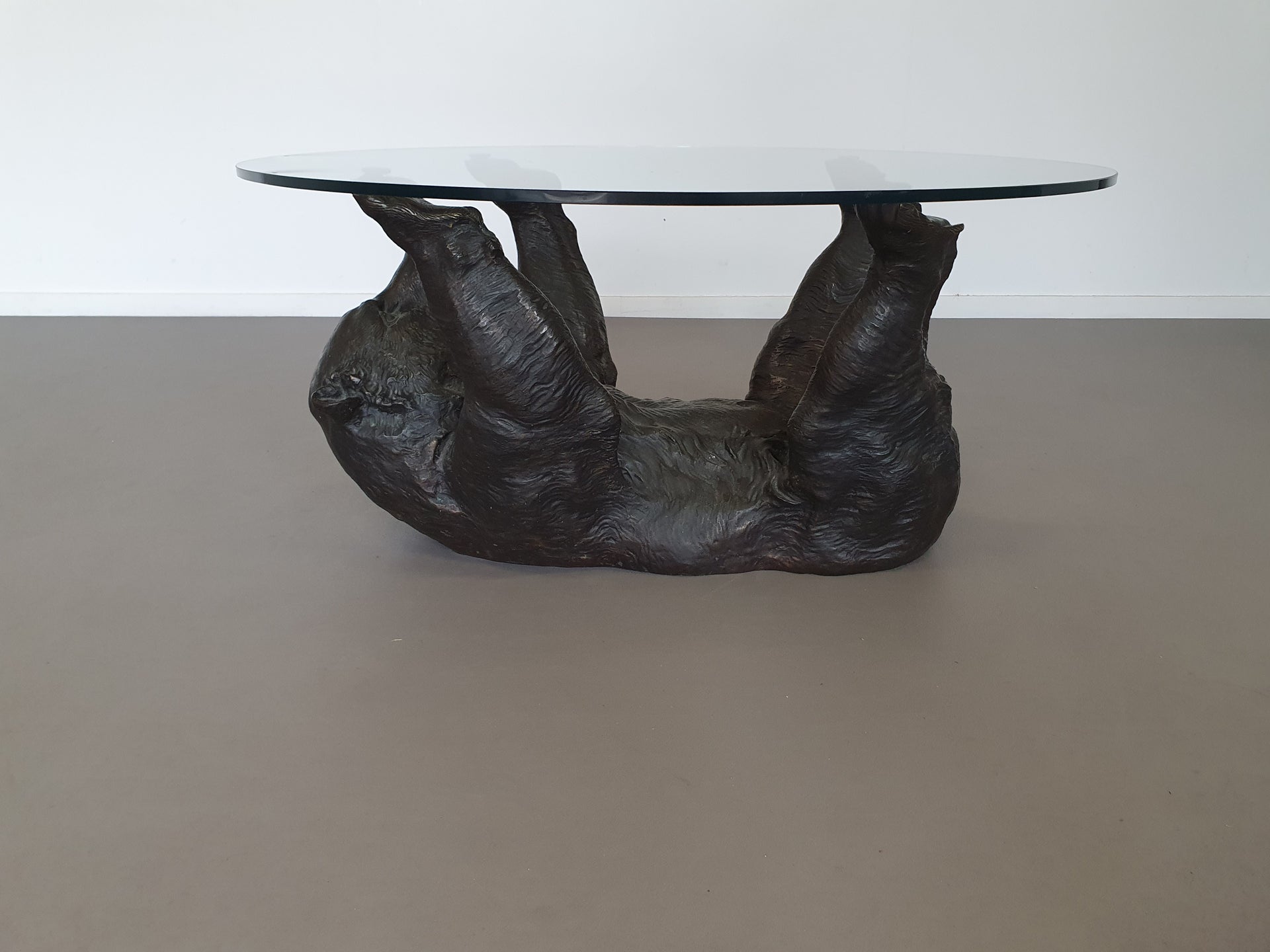 Well detailed bronze bear coffee table frame. – Logohuman